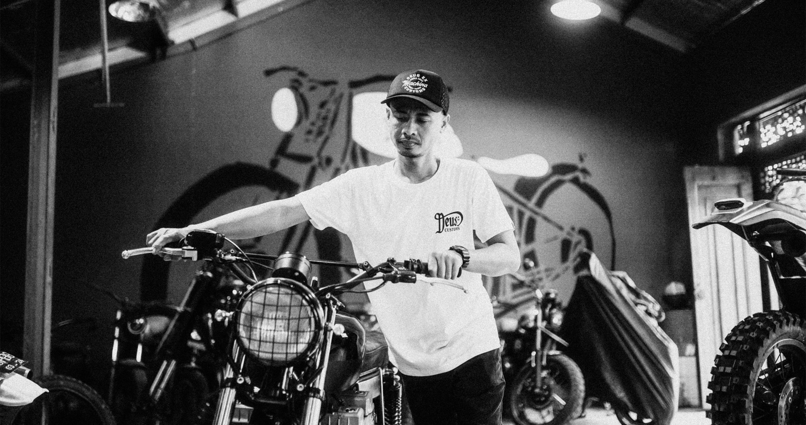 Customs motorcycles Bengkel Days with Deus Indonesia's Arwin – (UK ...