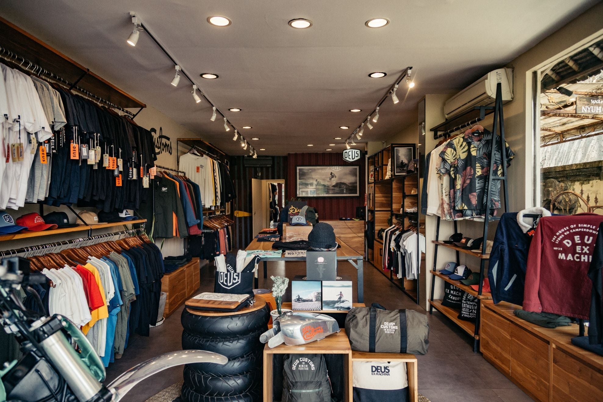 Store - Deus Ubud – (UK) Deus Ex Machina